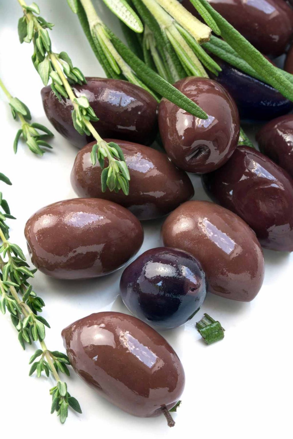 Kalamata Olives vs. Black Olives - A Spectacled Owl