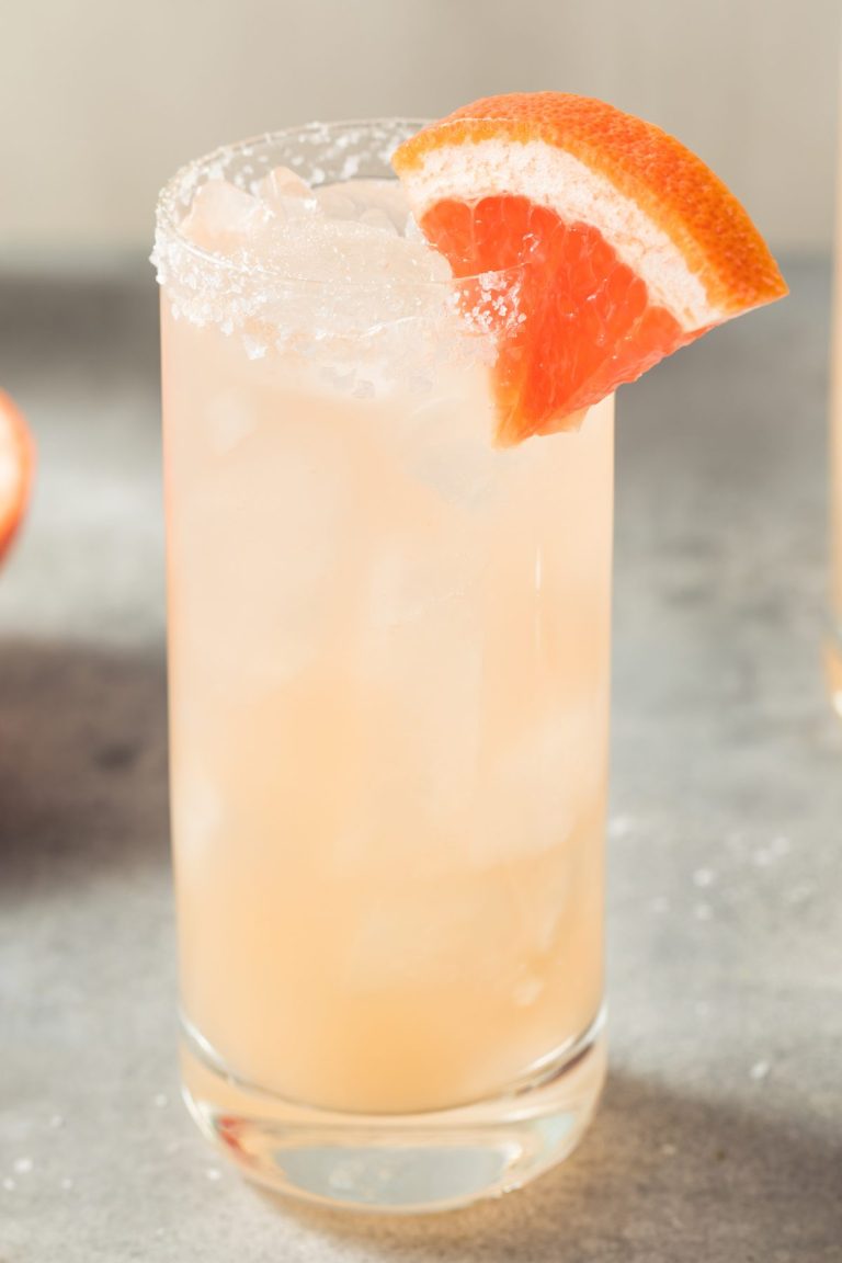 What To Mix With Crown Peach (18 Best Crown Royal Peach Drinks) - A ...