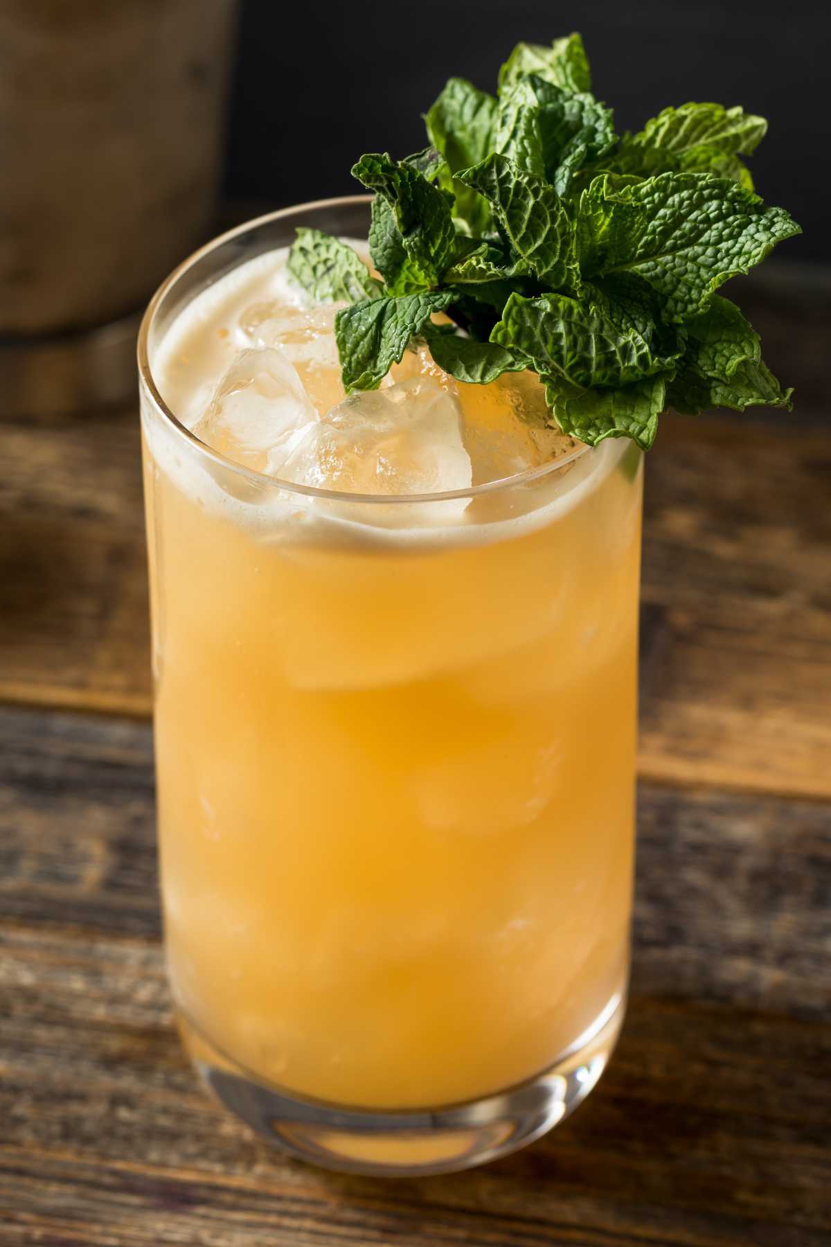 20 Best Lemon Vodka Cocktail Recipes - A Spectacled Owl