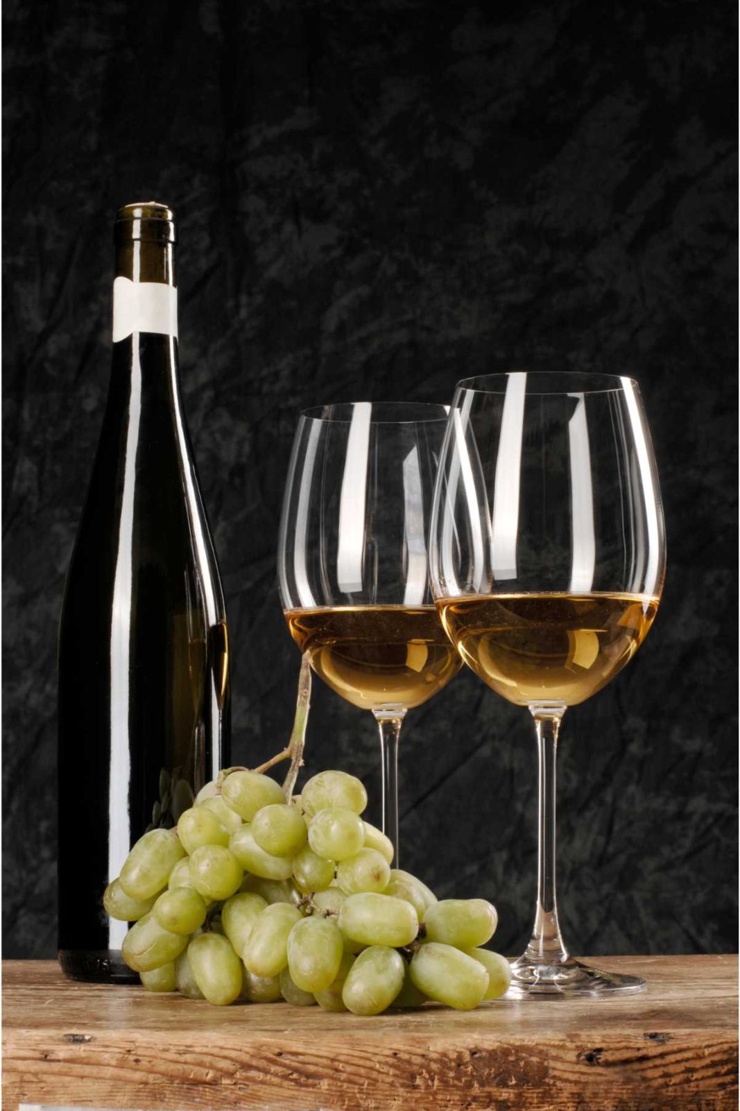 Top 15 Popular Types Of White Wine - A Spectacled Owl