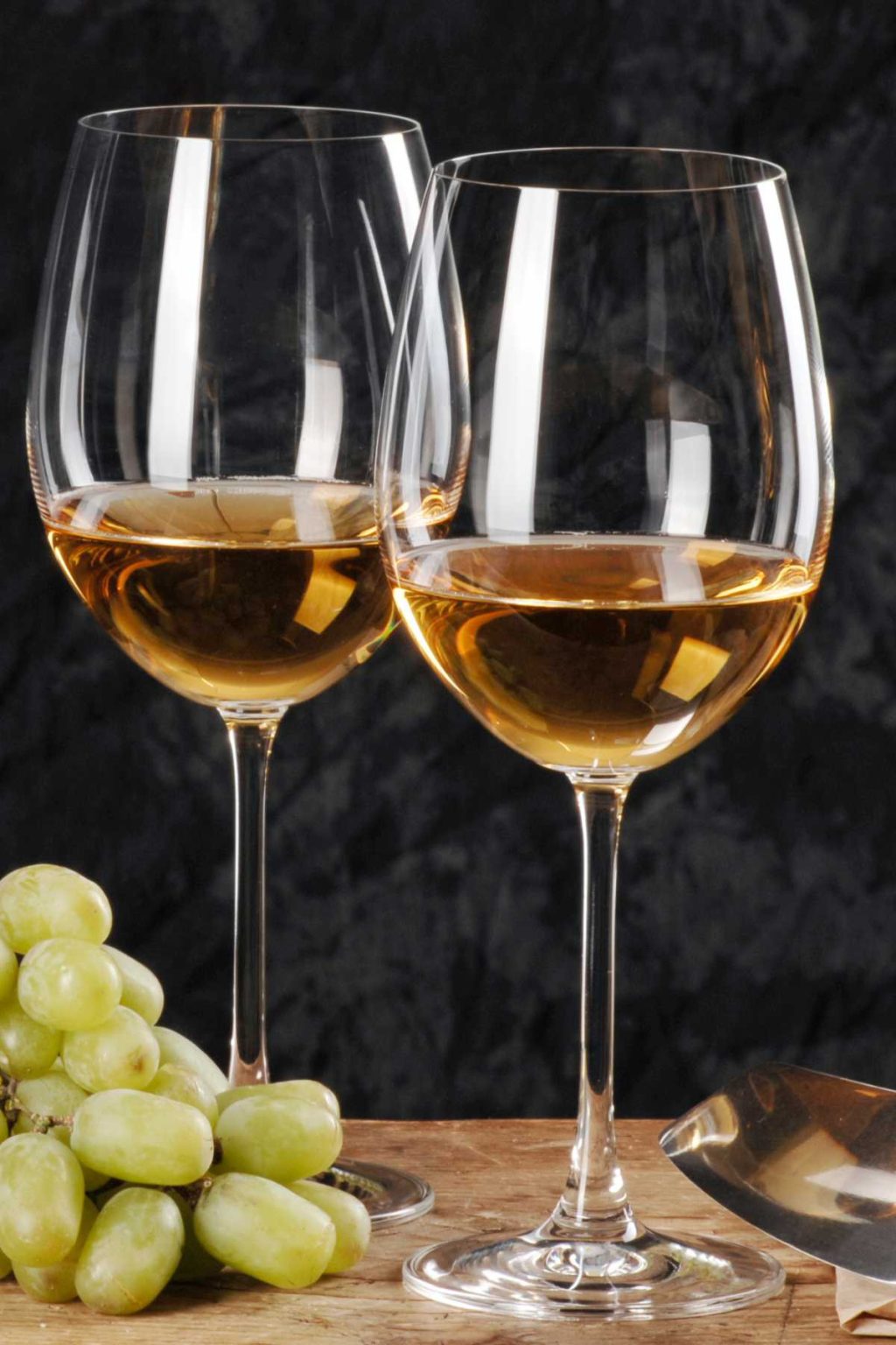 Top 15 Popular Types Of White Wine - A Spectacled Owl